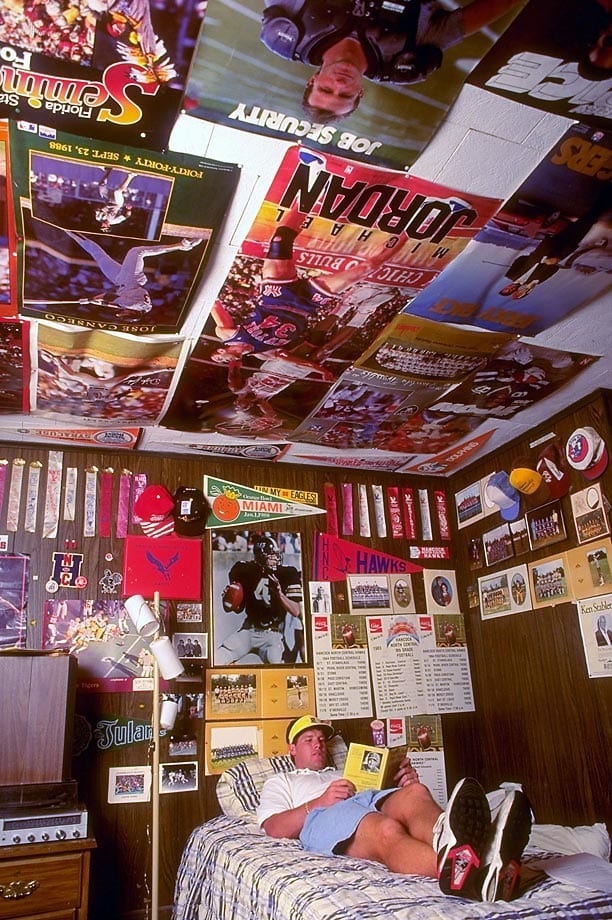 Spring training: Hooters girl makes physics-defying throw - Sports ...