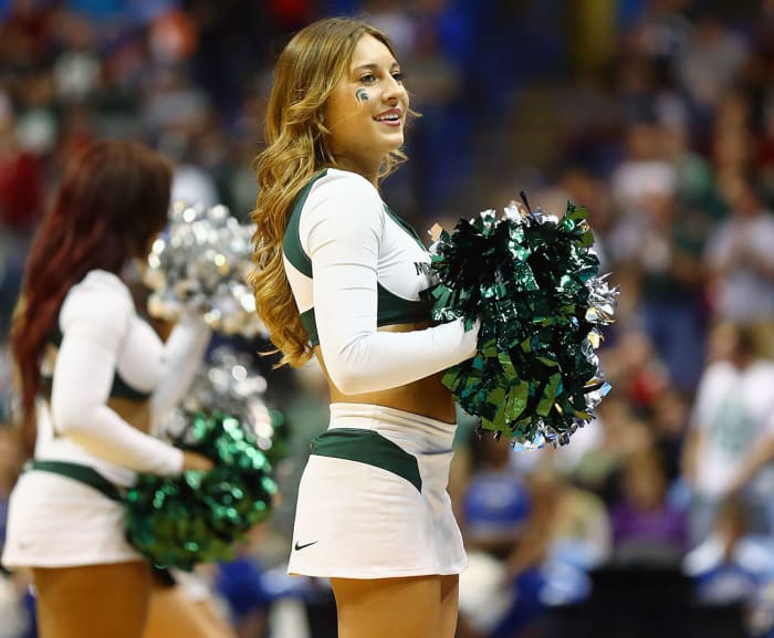NCAA Tournament Cheerleaders: Midwest - Sports Illustrated