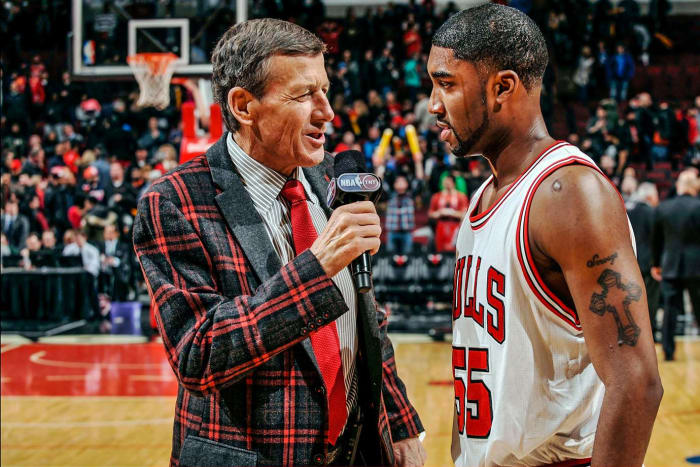 Craig Sager: NBA broadcaster all smiles during fight of his life ...