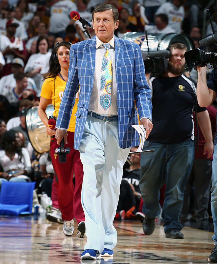 Craig Sager: NBA broadcaster all smiles during fight of his life ...