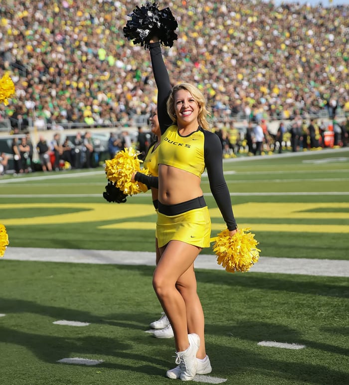 Cheerleader of the Week: Ellie - Sports Illustrated