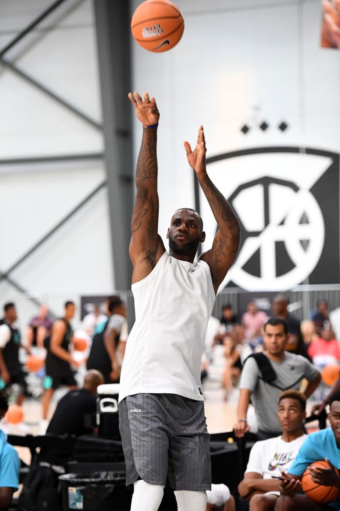 LeBron James at the 2016 Nike Skills Academy - Sports Illustrated