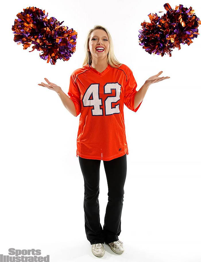 Cheerleader of the Week: Caroline - Sports Illustrated
