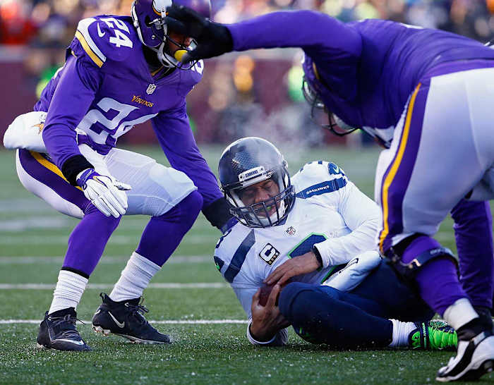 Scenes From the Third Coldest Game in NFL History - Sports Illustrated