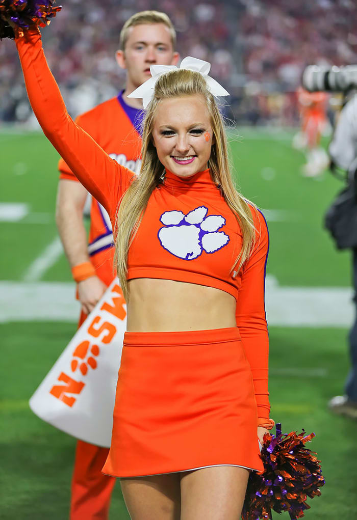 Cheerleader of the Week: Olivia - Sports Illustrated