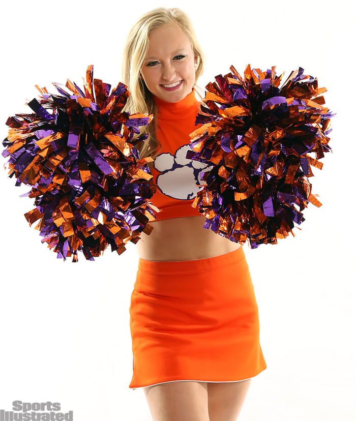 Cheerleader of the Week: Olivia - Sports Illustrated