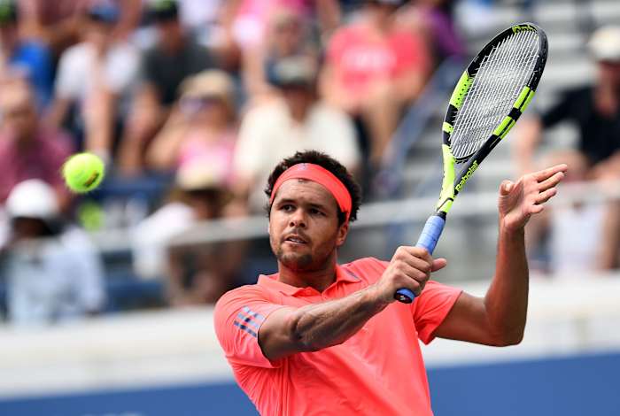 US Open: Wozniacki beats Kuznetsova, Djokovic gets pass - Sports ...