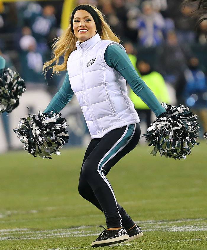NFL Cheerleaders: Week 16 - Sports Illustrated
