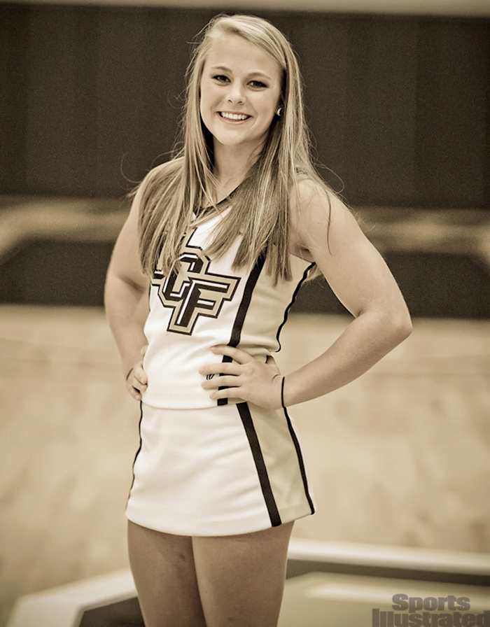 Cheerleader of the Week: Sarah - Sports Illustrated