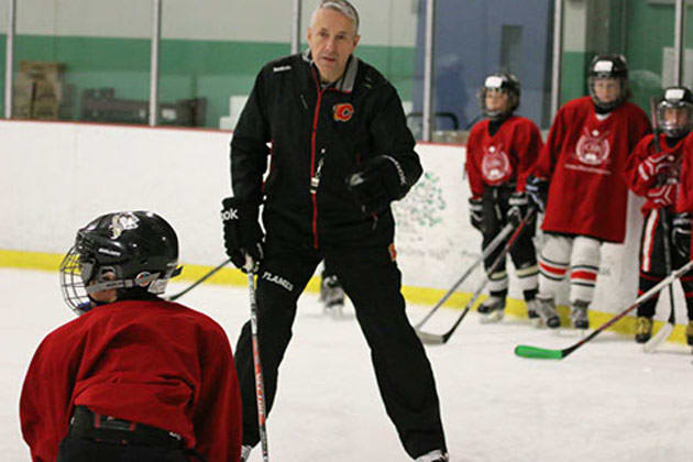 Bob Hartley runs his hockey camp and eyes NHL return - Sports Illustrated