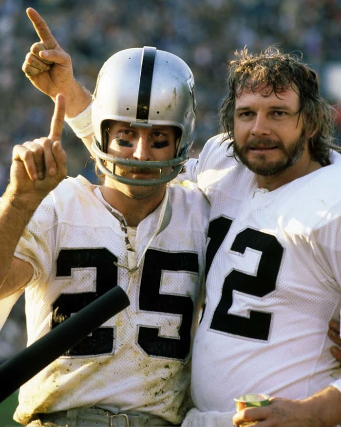 SI Vault: Oakland Raiders QB Kenny Stabler in Alabama - Sports Illustrated