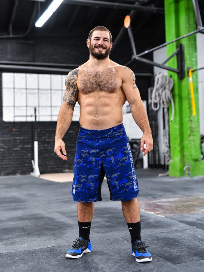 Mat Fraser CrossFit Games champion workout, training - Sports Illustrated