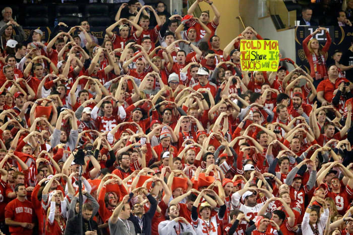 Hot Clicks: Oregon and Ohio State Superfans Invade Arlington - Sports ...