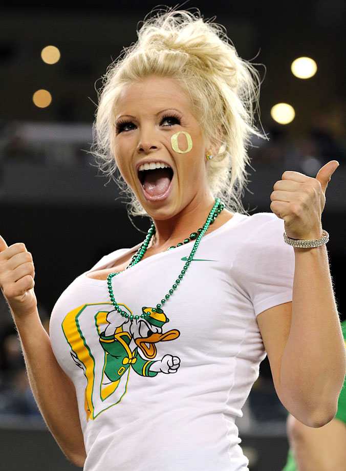 Hot Clicks: Oregon and Ohio State Superfans Invade Arlington - Sports ...