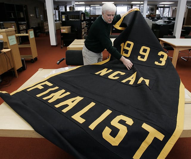 Classic Photos of Michigan's Fab Five - Sports Illustrated