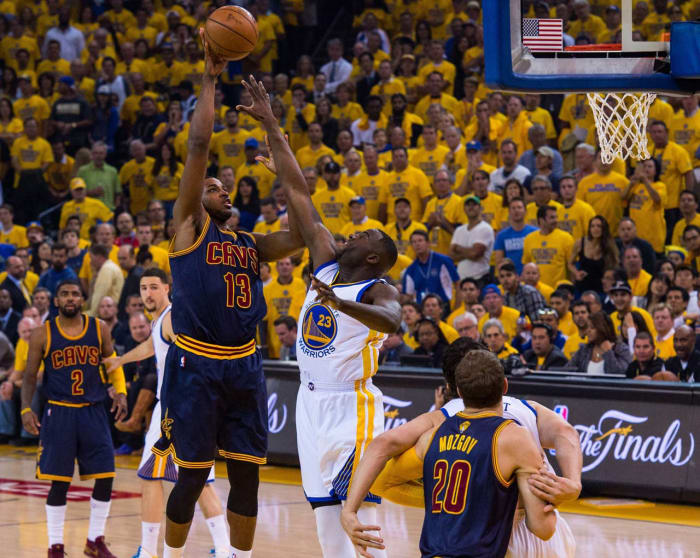 Stephen Curry, Warriors top LeBron, Cavaliers in Game 1 of NBA Finals ...