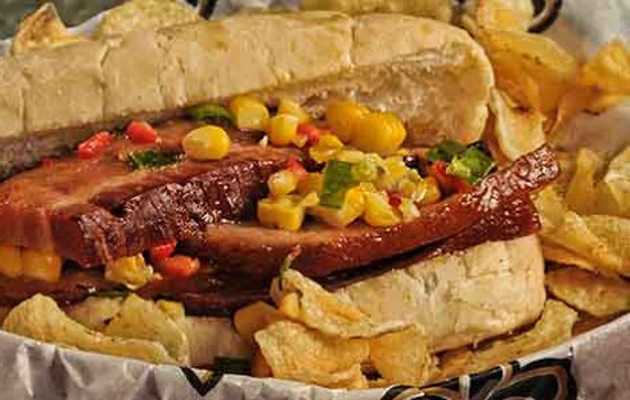 NFL stadium food: Craft beer, local flavors top trends - Sports Illustrated