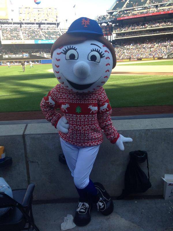 Lovely Mascot of the Day: Mrs. Met - Sports Illustrated