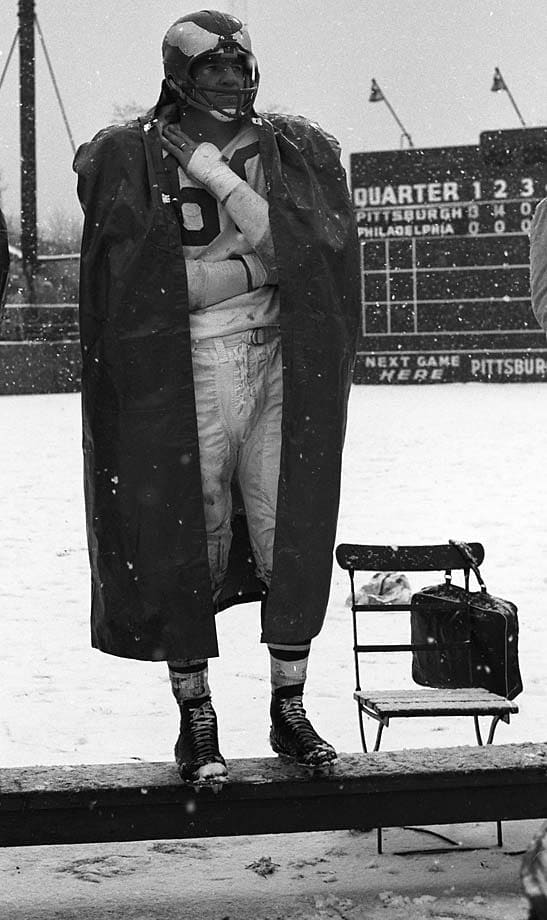 SI Vault: Eagles star Chuck Bednarik was the NFL's last great two-way ...