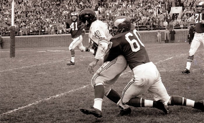 SI Vault: Eagles star Chuck Bednarik was the NFL's last great two-way ...