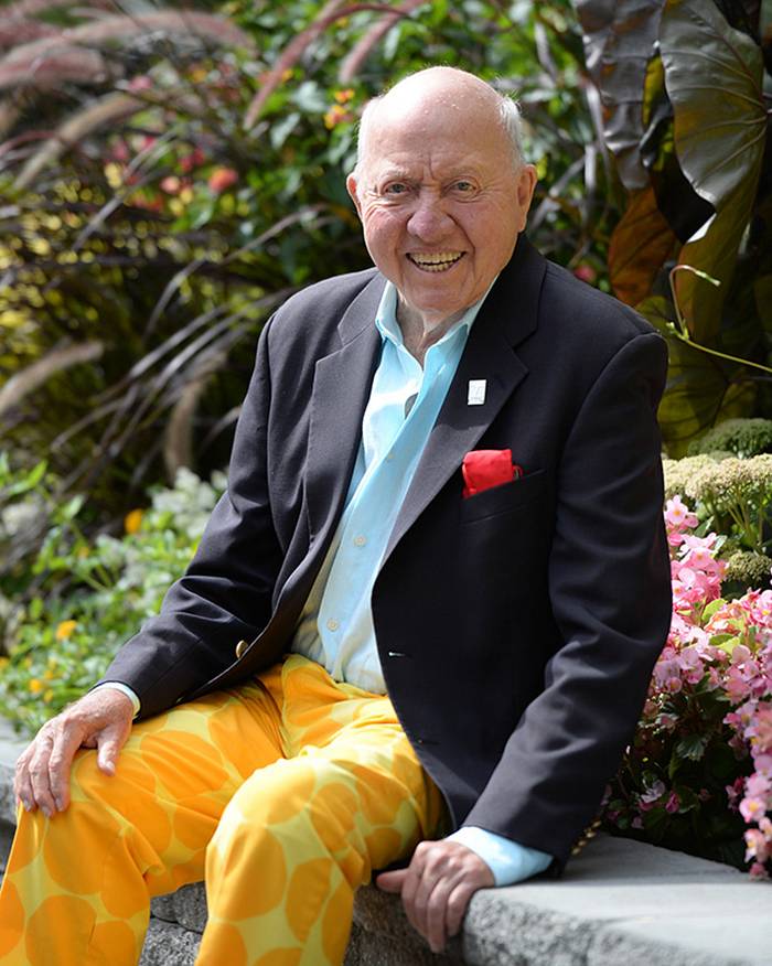 A tribute to Bud Collins: Tennis journalist honored at U.S. Open ...