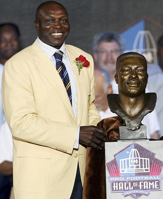 Best of the Hall of Fame Busts - Sports Illustrated