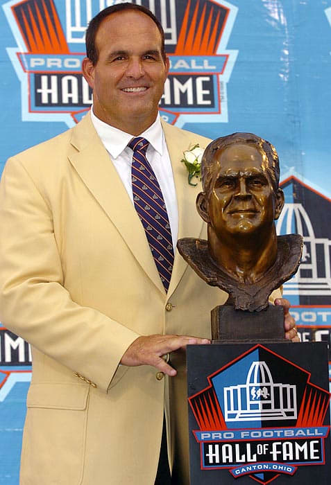 Best of the Hall of Fame Busts - Sports Illustrated