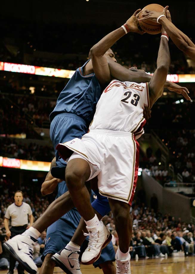 Gallery: LeBron James Being Fouled ... Sometimes Flagrantly - Sports ...