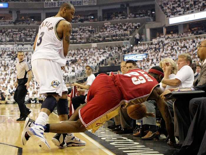 Gallery: LeBron James Being Fouled ... Sometimes Flagrantly - Sports ...