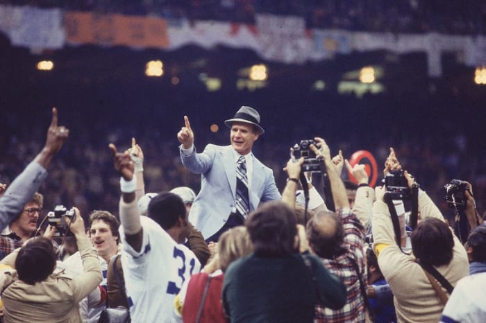 History of the NFL in 95 Objects: Cowboys coach Tom Landry's fedora ...