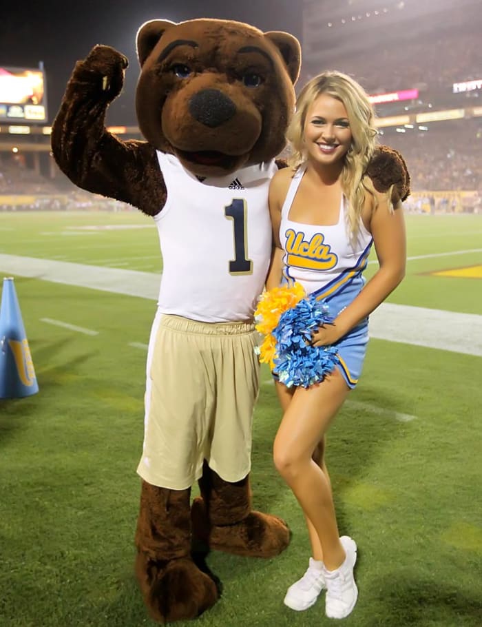 Cheerleader of the Week: Danielle - Sports Illustrated