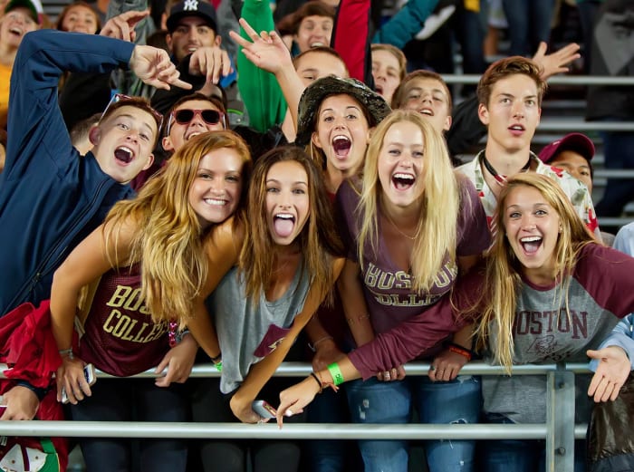 Hot Clicks: College Superfans of the Week - Sports Illustrated
