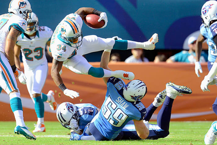 Tim Shaw, former Titans linebacker, plans to live boldy despite ALS ...