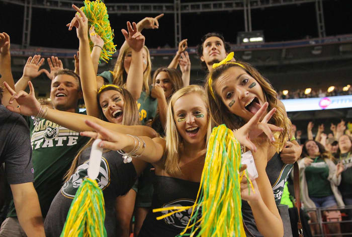 Hot Clicks: Superfans From College Football's First Weekend - Sports ...