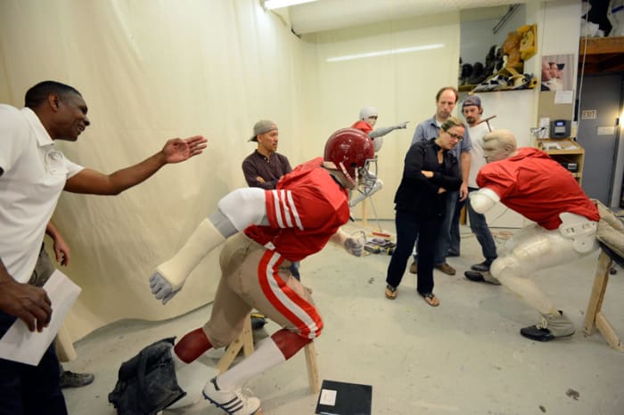 San Francisco 49ers’ new Hall of Fame statues are awesome, scary ...