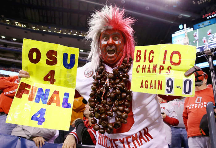 Hot Clicks: College Superfans of the Week - Sports Illustrated