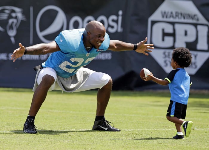 Hot Clicks: Snapshots from NFL Training Camp - Sports Illustrated