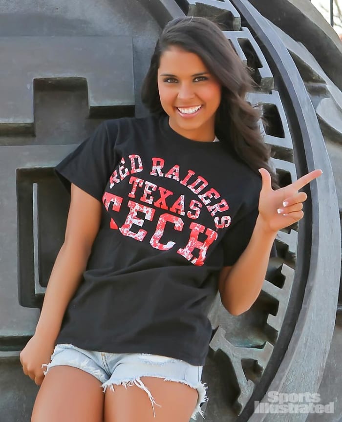 Cheerleader of the Week - Sports Illustrated