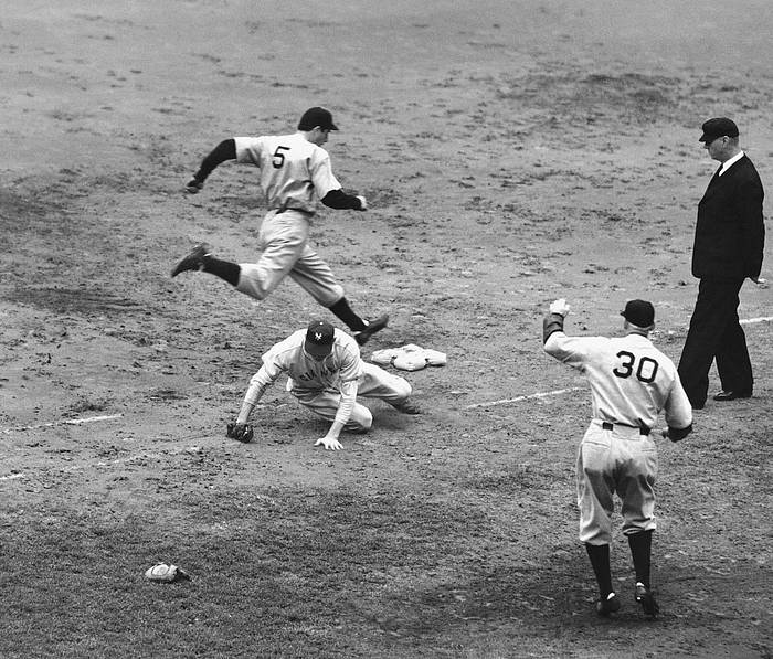 Joe DiMaggio Classic Photos - Sports Illustrated