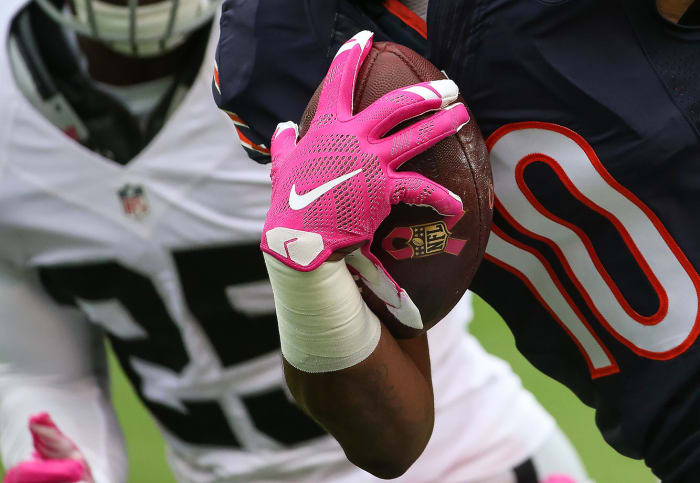 NFL tone-deaf to limit DeAngelo Williams wearing pink - Sports Illustrated