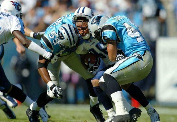 New England Patriots trade Logan Mankins to Tampa Bay Buccaneers for ...