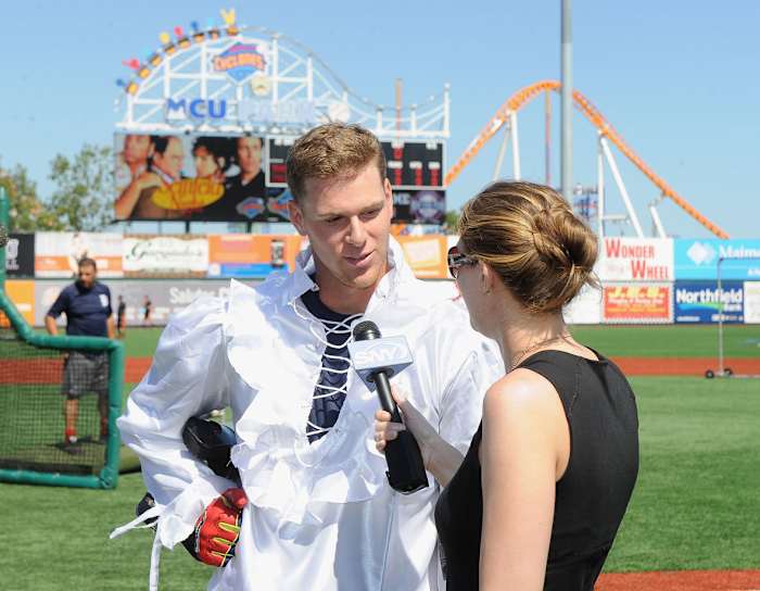 The Brooklyn Cyclones Host "Seinfeld Night" - Sports Illustrated