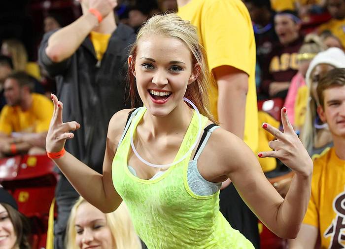 Hot Clicks: Nation's Top College Fans; LLOD Ariana Grande - Sports ...