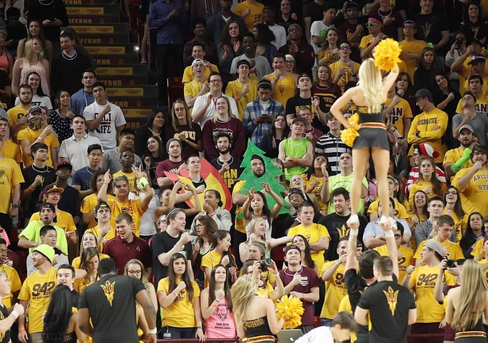 Hot Clicks: Nation's Top College Fans; LLOD Ariana Grande - Sports ...