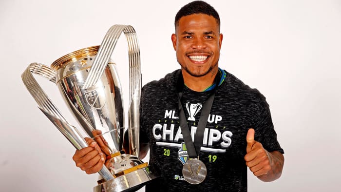 MLS Cup 2019: Lodeiro, Torres step up in Sounders win over Toronto ...