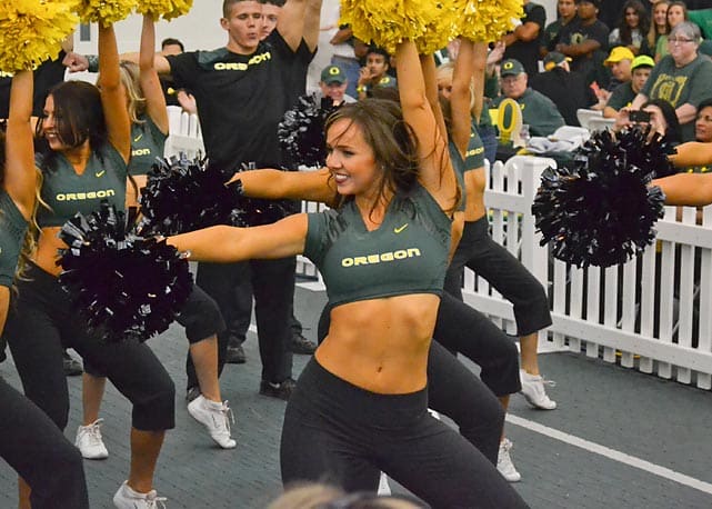 Cheerleader of the Week - Sports Illustrated