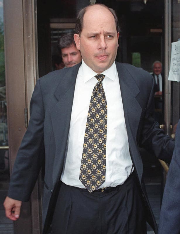 Top Line: Huge concussion lawsuit in works; honor for Bob Suter; more ...