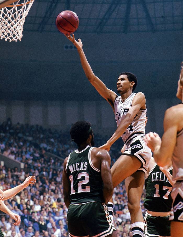 The 10 Most Entertaining NBA Players of All Time - Sports Illustrated