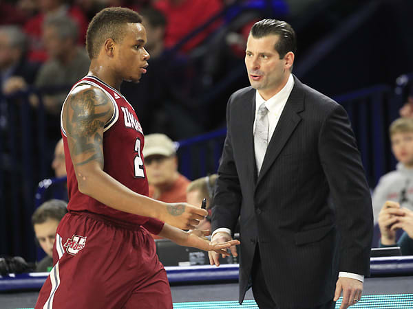 UMass guard Derrick Gordon comes out as first openly gay male D-I ...