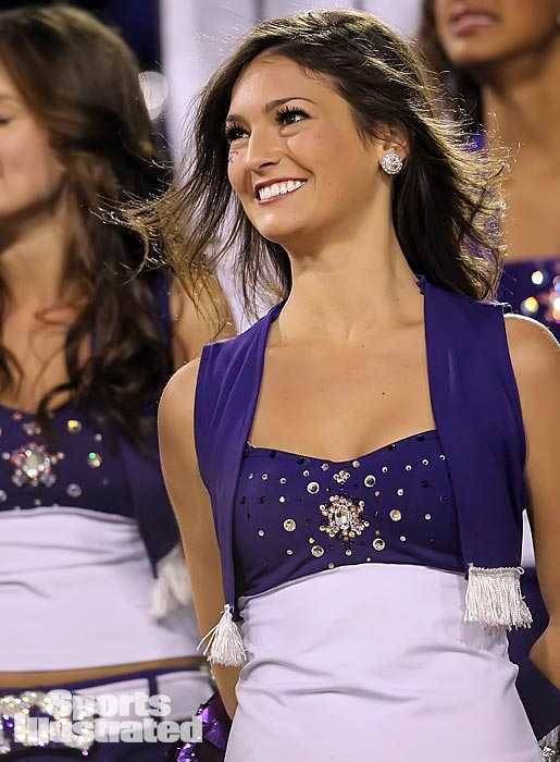 Cheerleader of the Week - Sports Illustrated